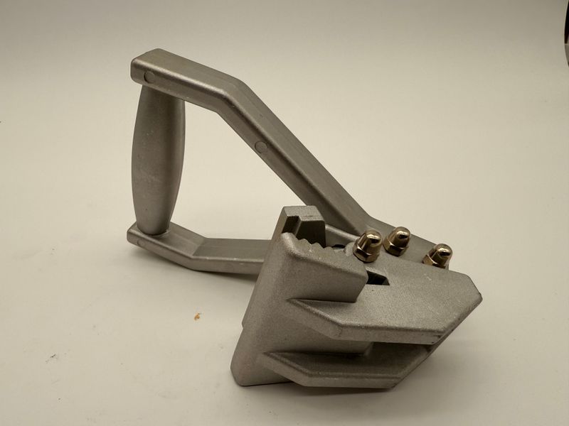 Conveyor Belt Hand Pulling Tool Ripping Pliers. – The Conveyor Shop ...